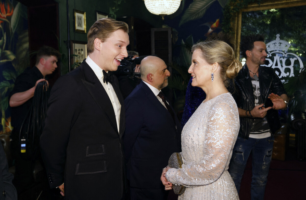 Photo : George Ezra - Sophie, comtesse de Wessex, lors du spectacle ...