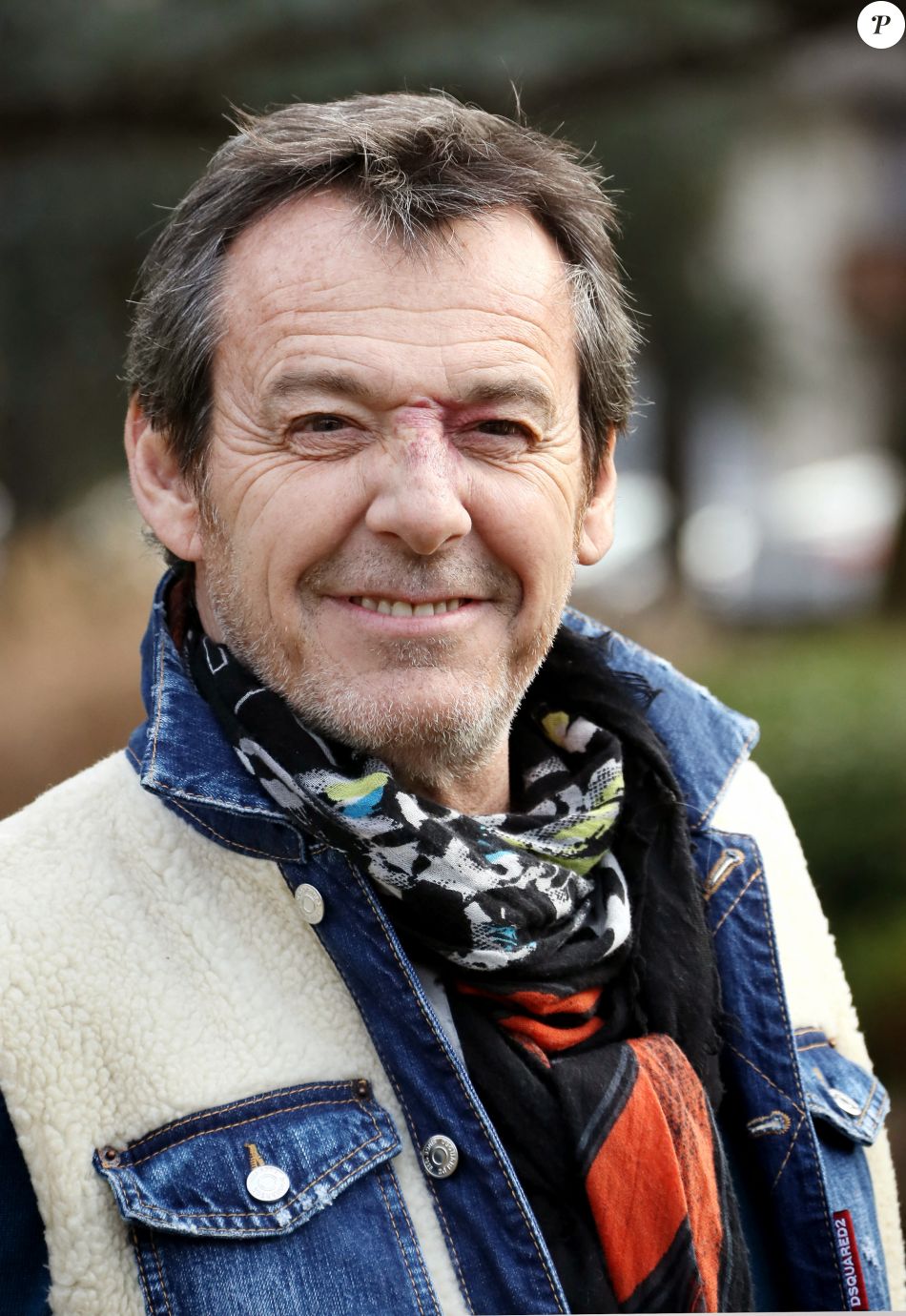 Jean-Luc Reichmann lors du photocall de la série Léo Matteï, Brigade ...