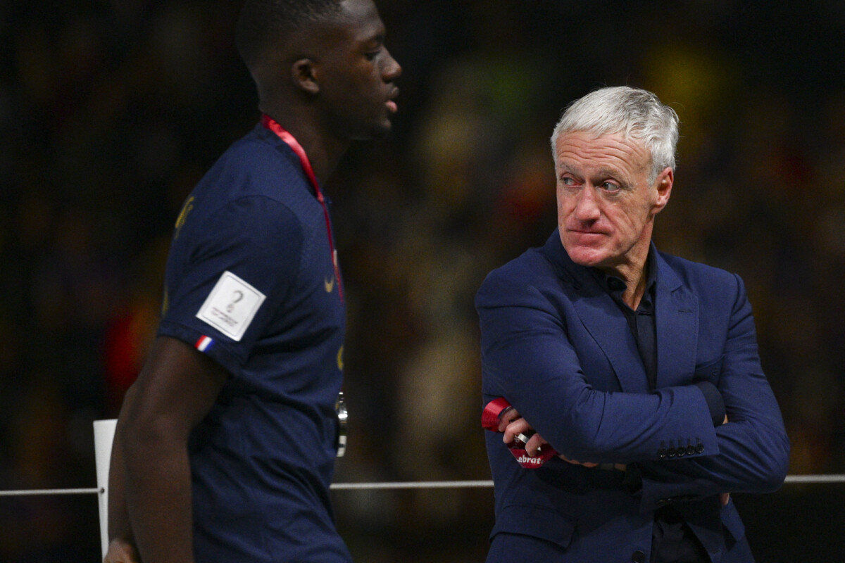 Photo : deception des joueurs de l equipe de France Didier Deschamps entraineur / Selectionneur ...