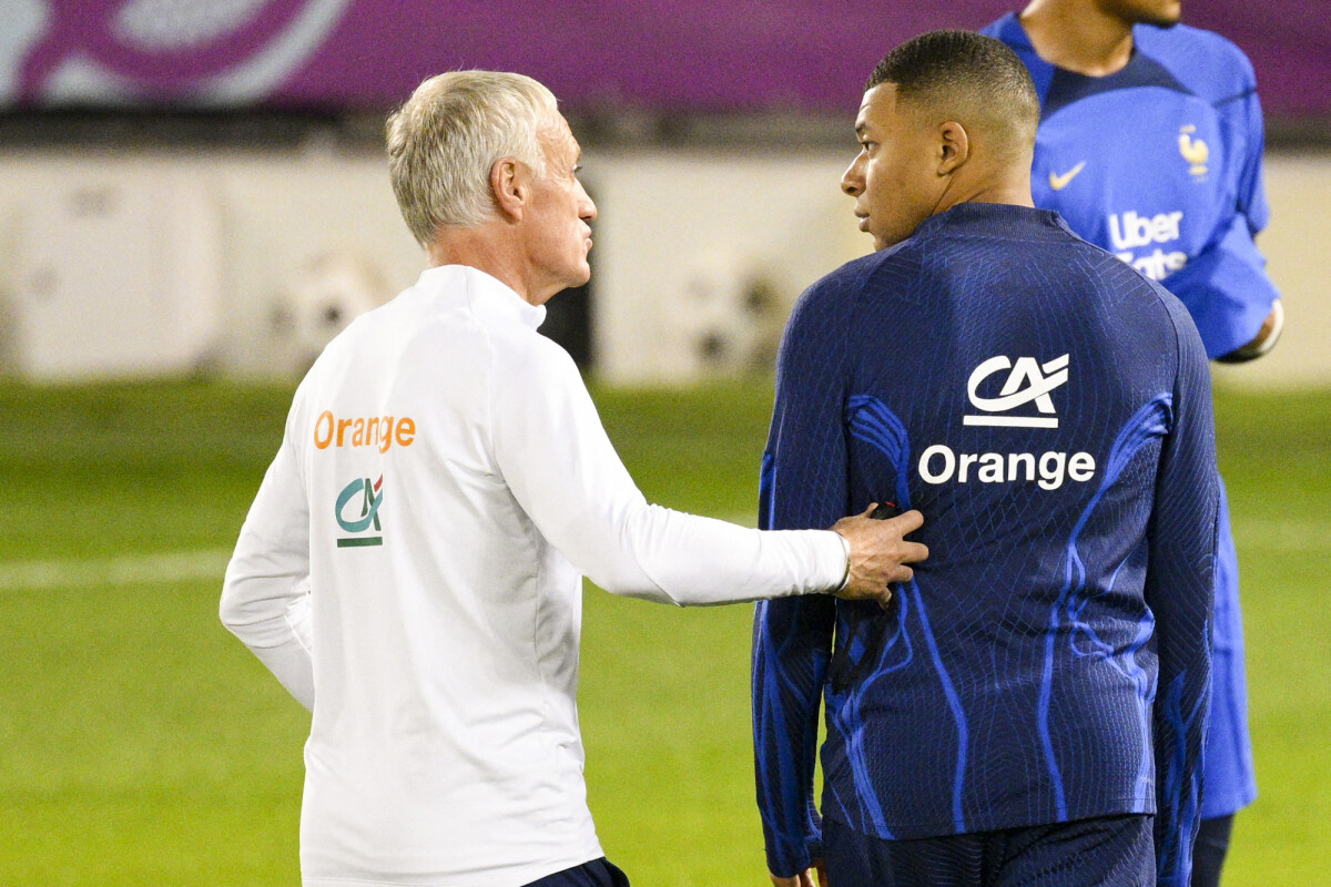 Photo : Didier Deschamps entraineur / Selectionneur France refusant que MBAPPE Kylian (FRA) ne ...