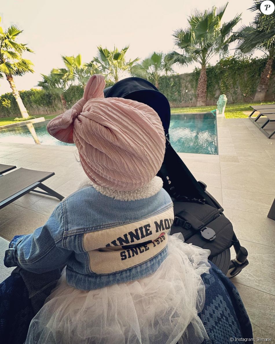 Slimane et sa fille Esmeralda sur Instagram. Le 2 janvier 2022 ...