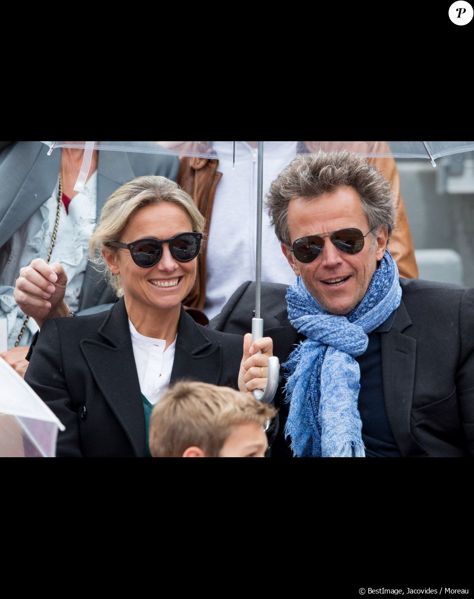 "Un combat admirable" : Anne-Sophie Lapix, son mari frappé par le cancer, elle prend la parole ...