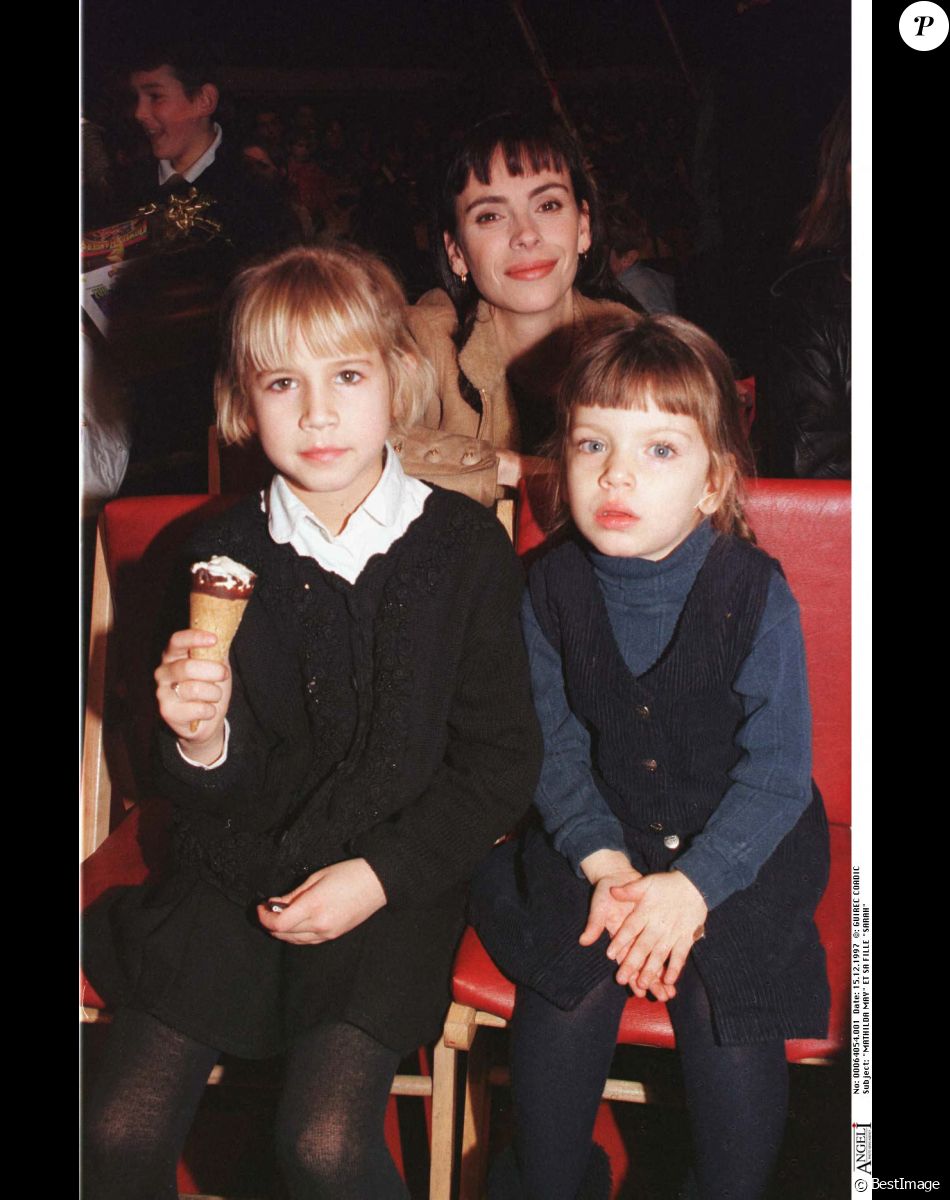 Mathilda May et Gérard Darmon : Photos de leur fille Sarah, parfait ...