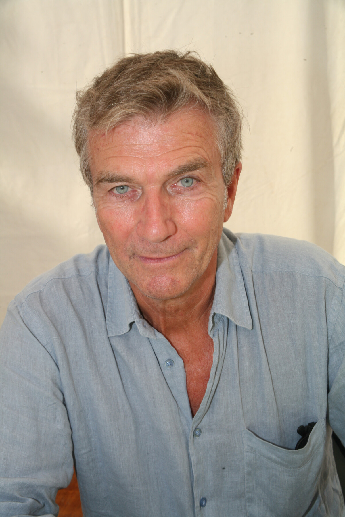 Photo : Philippe Caroit lors du 33ème salon du livre de Cosne-sur-Loire ...