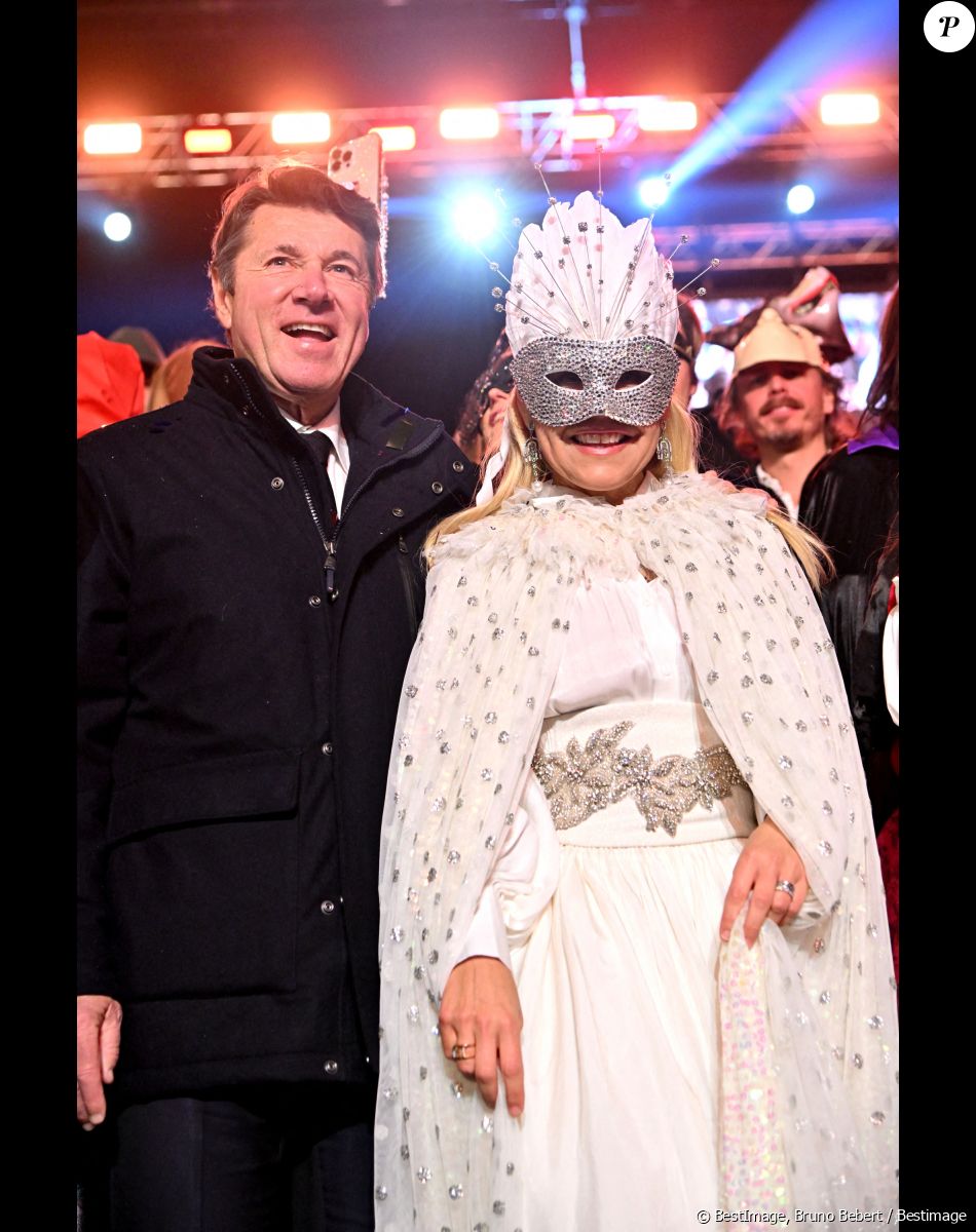Laura Tenoudji et Christian Estrosi en famille au carnaval de Nice ...