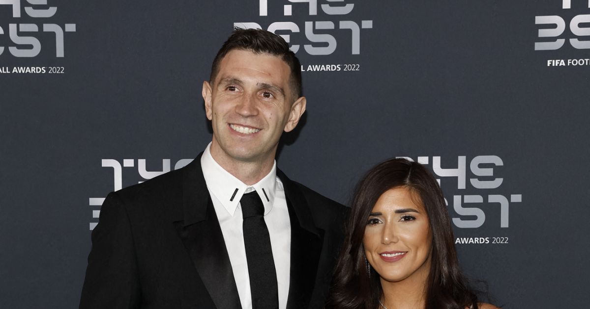 Emiliano Martinez et sa femme Amanda - Arrivées à la cérémonie des Best ...