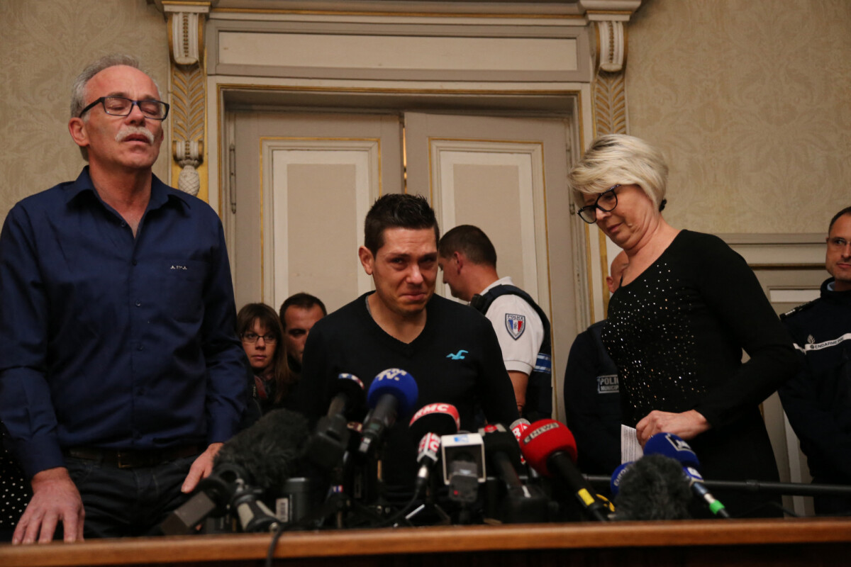 Photo : Jonathann Daval, Jean-Pierre et Isabelle Fouillot, les parents ...
