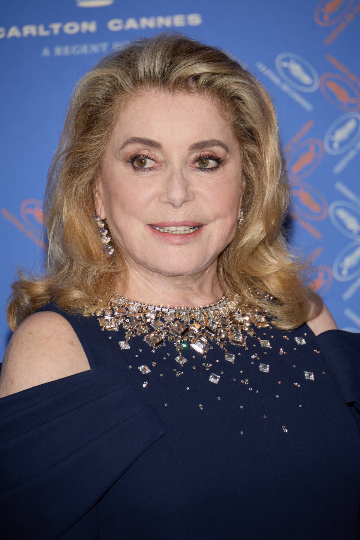Photo : Catherine Deneuve - Photocall du dîner d'ouverture du 76ème ...