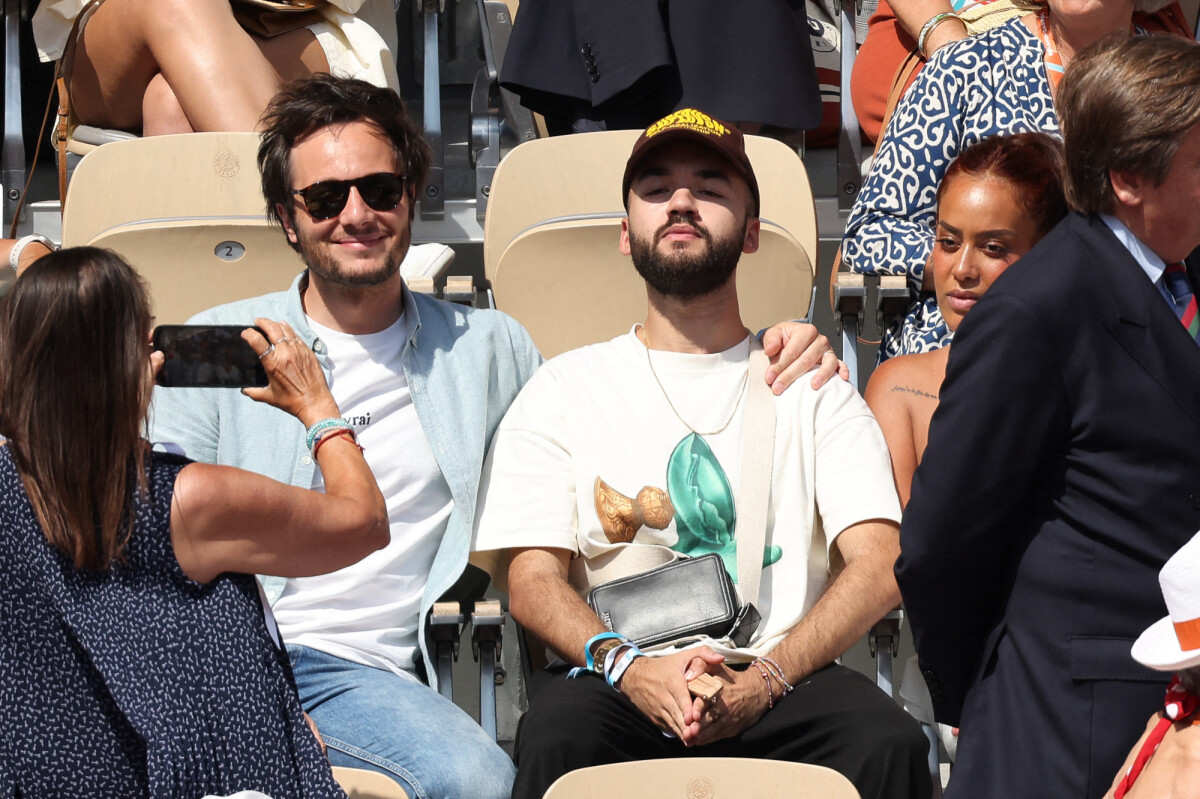 Photo : Amel Bent a retrouvé certains de ses copains de "The Voice" Vianney, Oli, Amel Bent dans ...