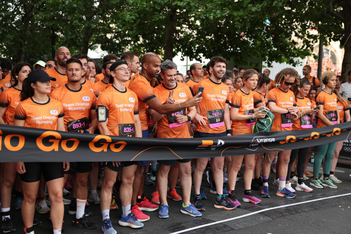 Photo : Hervé Mathoux (journaliste) lors du marathon Orange Night Run ...