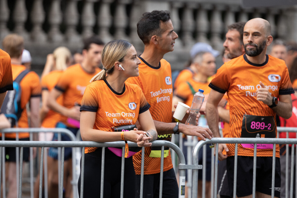 Photo : Inès Vandamme (danseuse) lors du marathon Orange Night Run, une ...