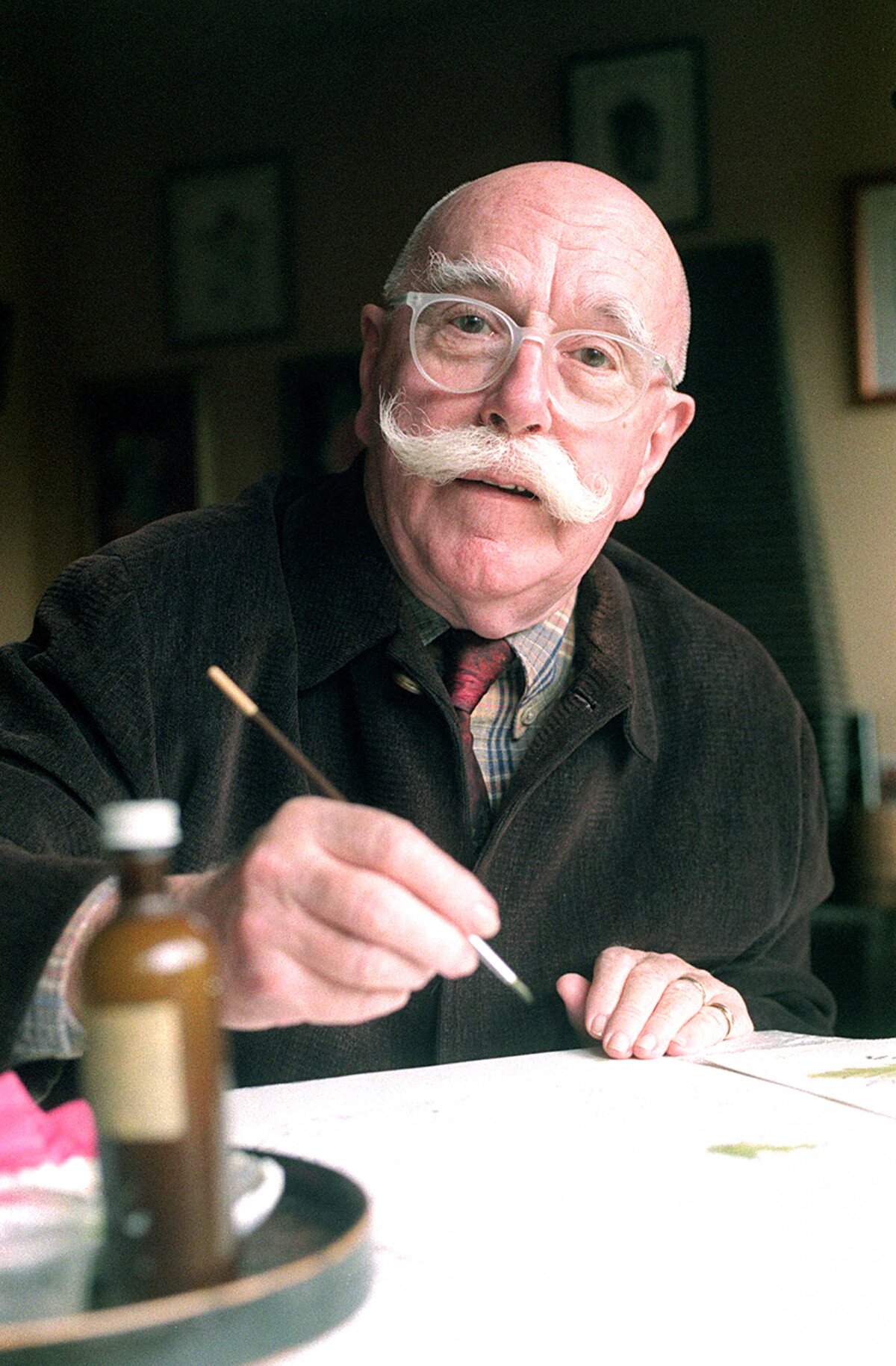 Photo : Jean-Paul Rouland dessine. - Purepeople