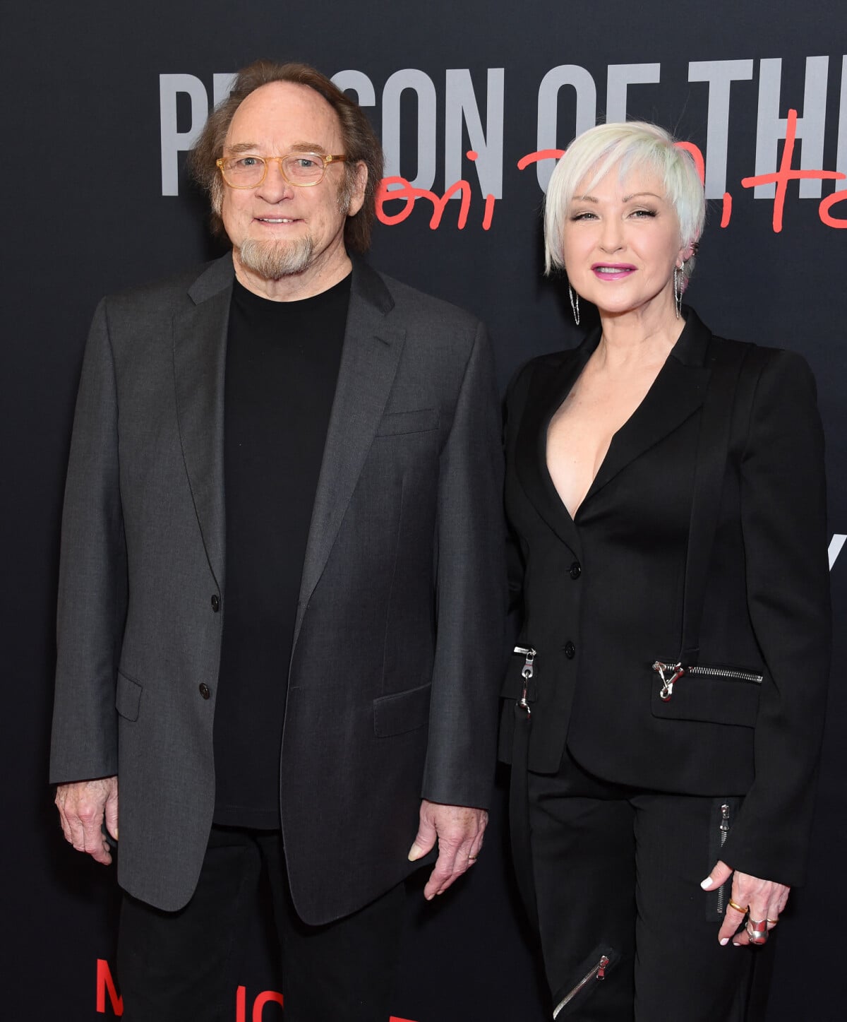 Photo : Stephen Stills et Cyndi Lauper lors de la soirée MusiCares ...
