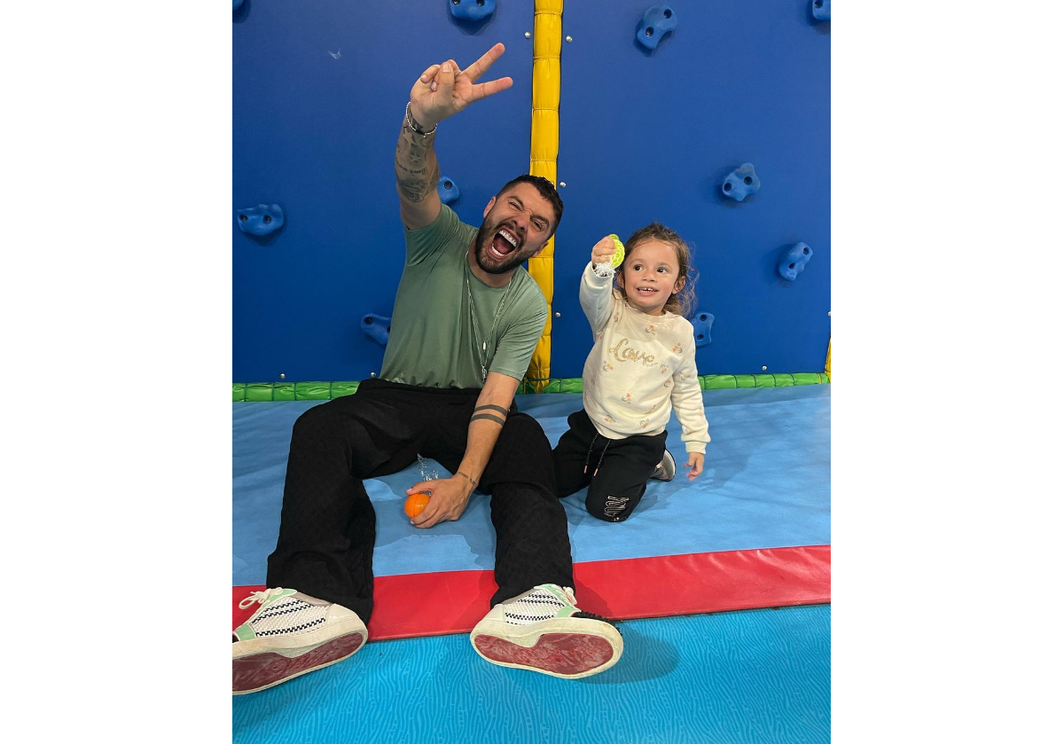 Photo : Kevin Guedj et Ruby sur Instagram - Purepeople Photo : Kevin Guedj et Ruby sur Instagram - Purepeople