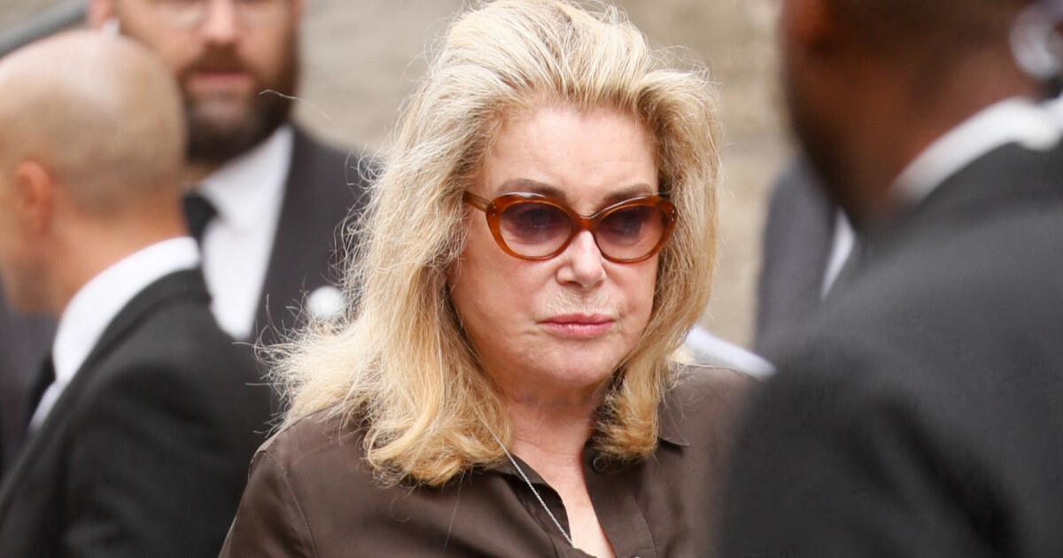 Obsèques de Jane Birkin : L'émotion de Catherine Deneuve, Chiara ...