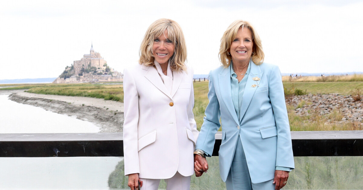 Brigitte Macron et Jill Biden : jumelles jusqu'au bout des pieds, main ...