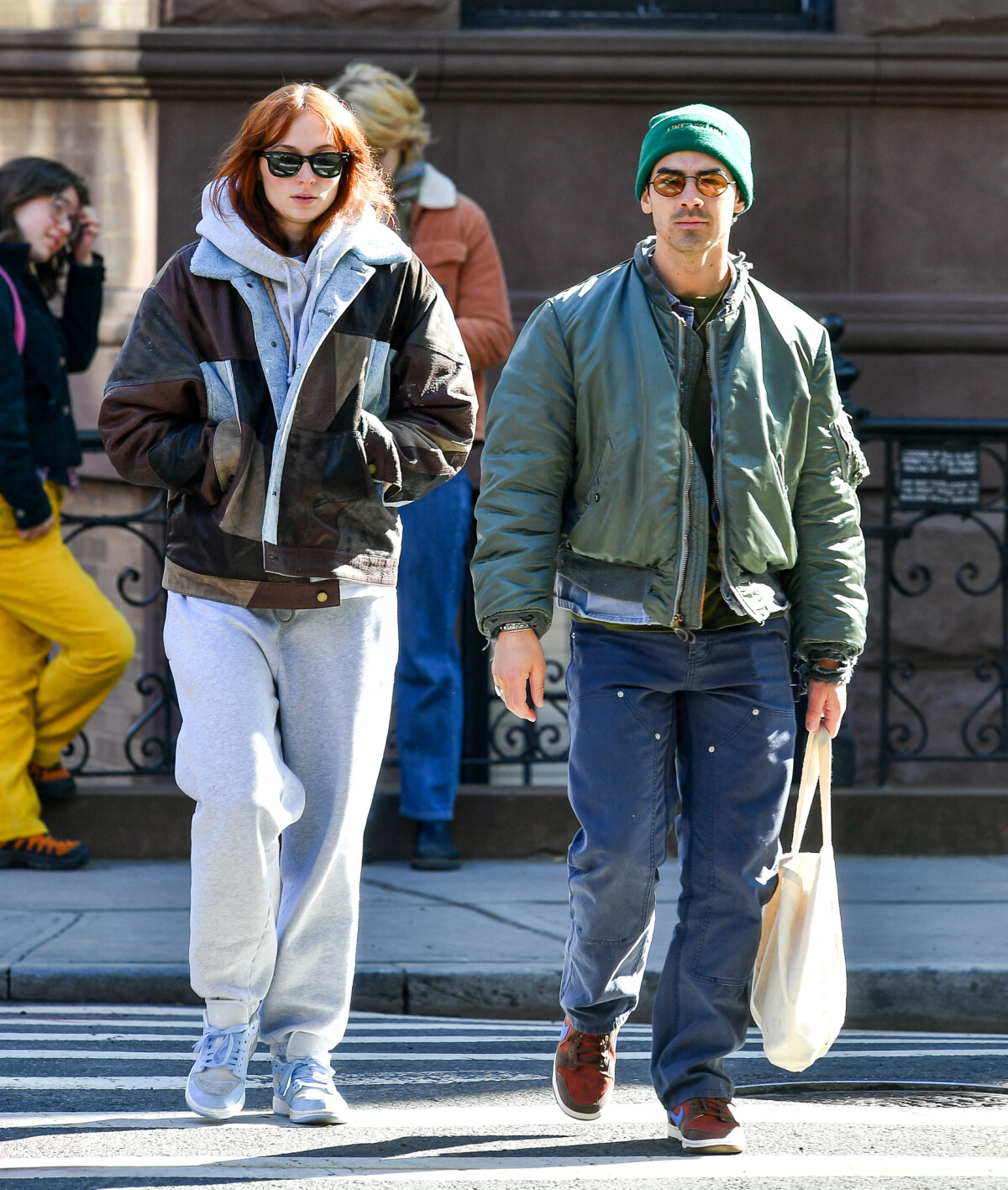 Photo : Exclusif - Sophie Turner et son mari Joe Jonas dînent en ...