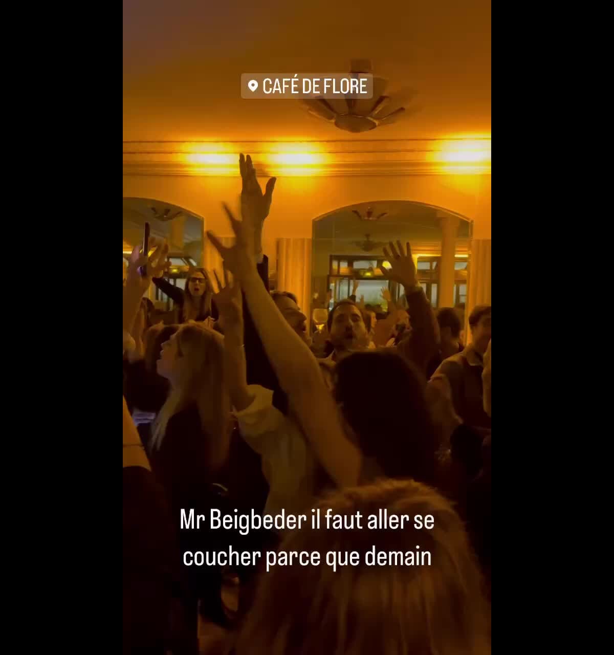 Vidéo : De retour à Paris, Frédéric Beigbeder a retrouvé ses habitudes ...