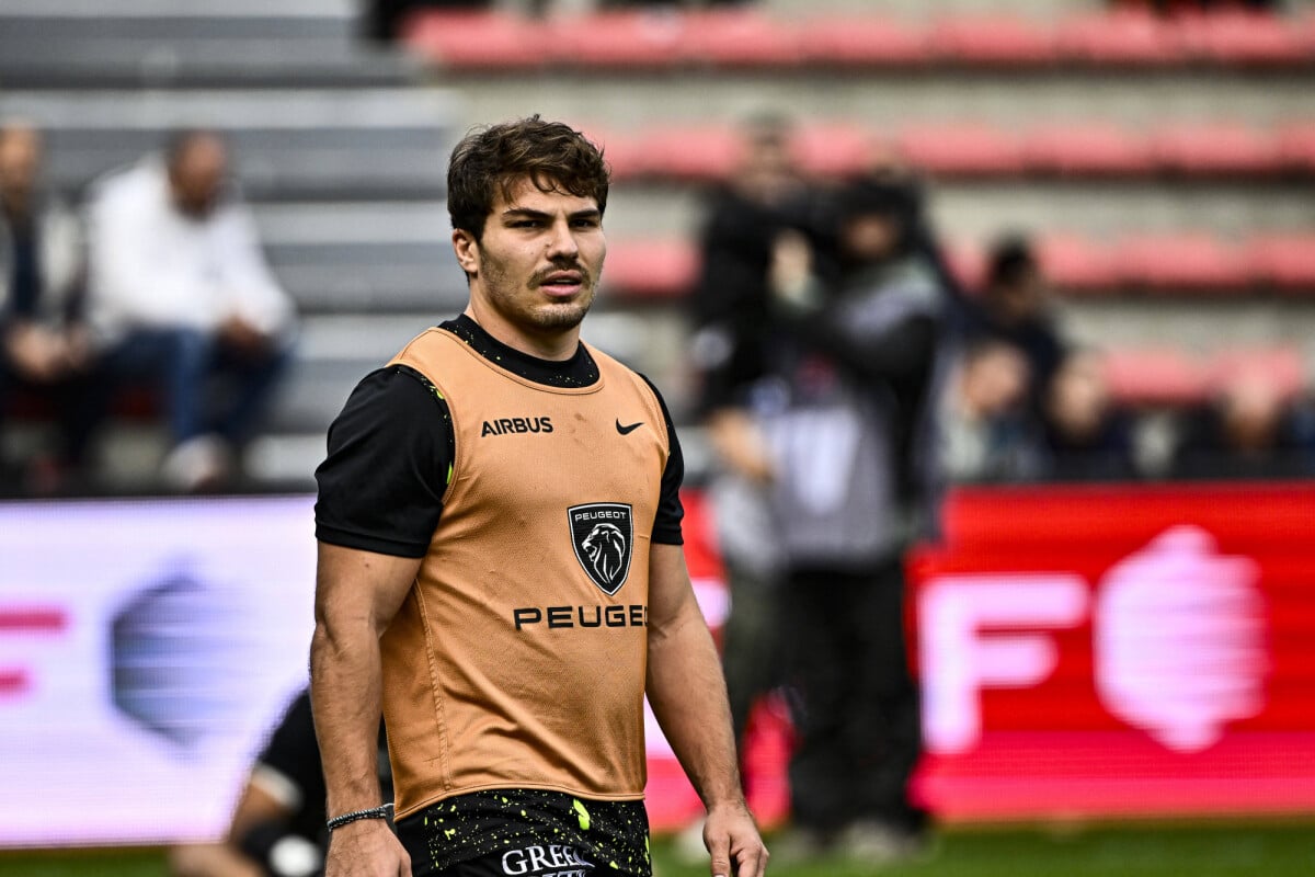 Photo : Lors d'un voyage en Indonésie, le rugbyman s'est affichée avec sa mystérieuse compagne ...