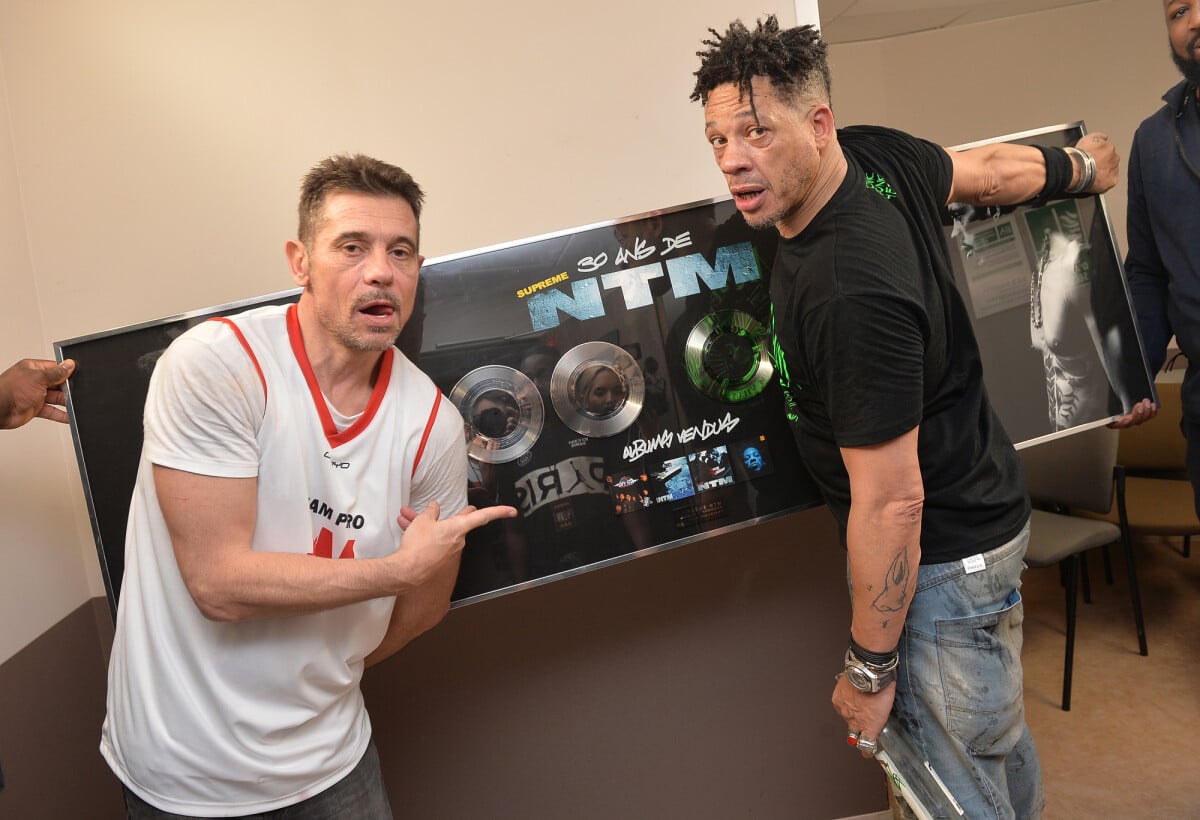 Photo : Groupe ayant pour têtes d'affiche Kool Shen et JoeyStarr ...
