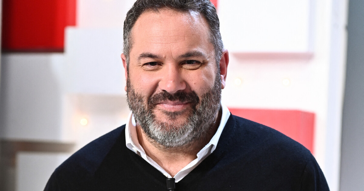 Bruce Toussaint sur TF1 : 2 journalistes stars bien connus des ...