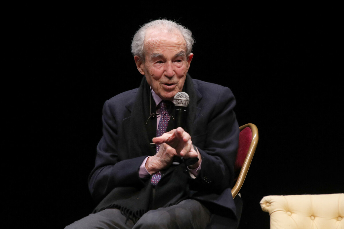 Photo : Simon Badinter anime un talk-show à Dallas, au Texas Rétro ...