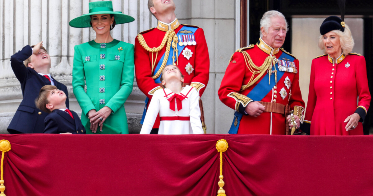 Roi Charles III : Ce gros sacrifice que ses petits-enfants George ...