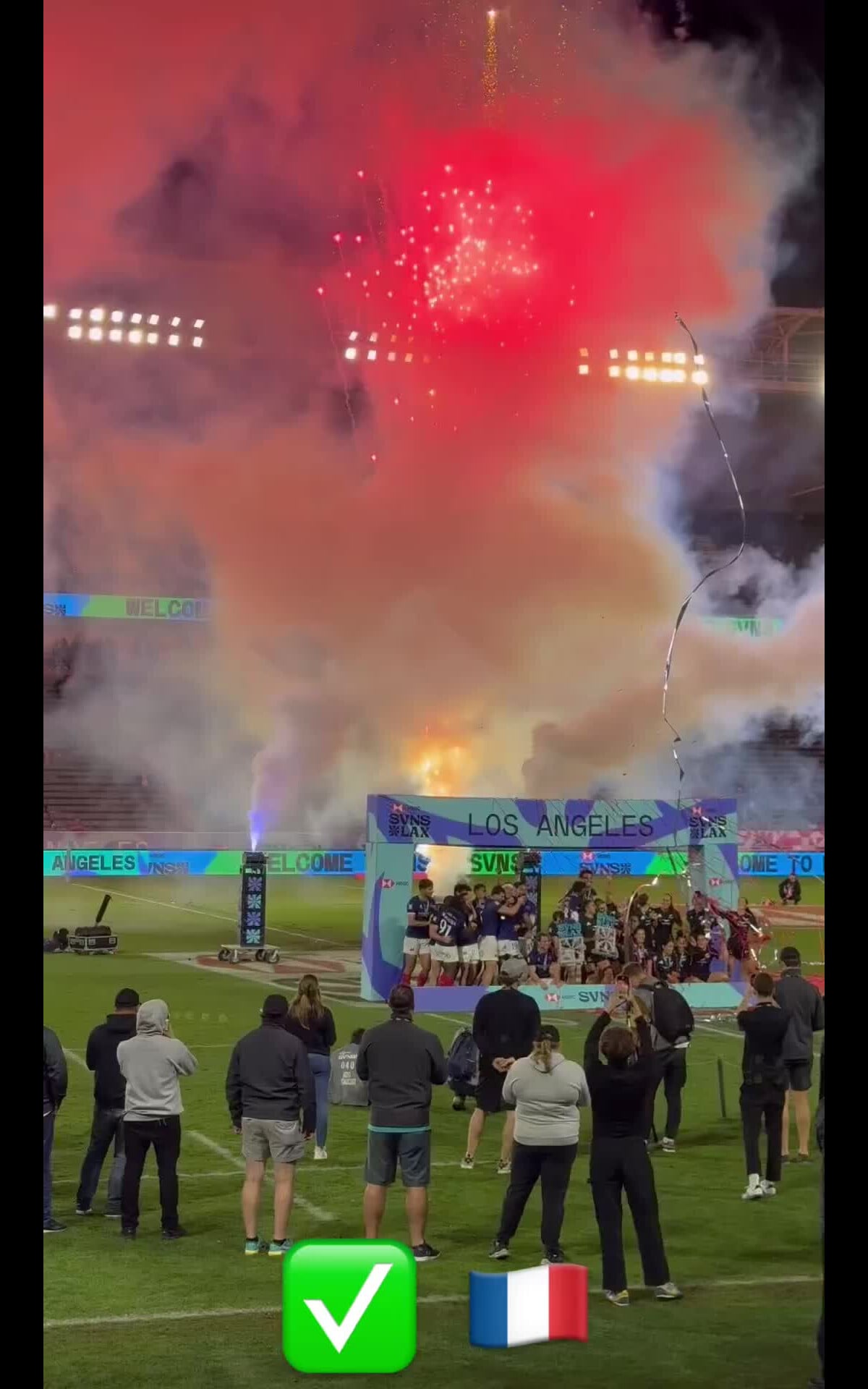 Vidéo : "En direct de LA, la finale va commencer, on est là pour ...