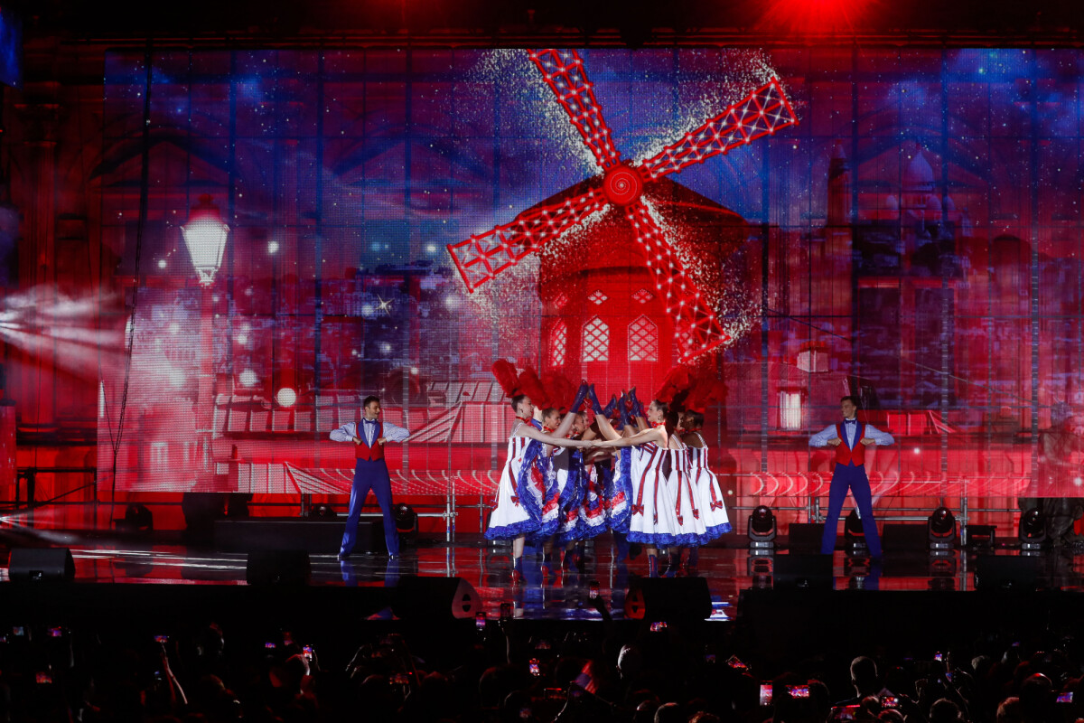 Photo : Exclusif - Les danseuses du Moulin Rouge - Enregistrement de l ...