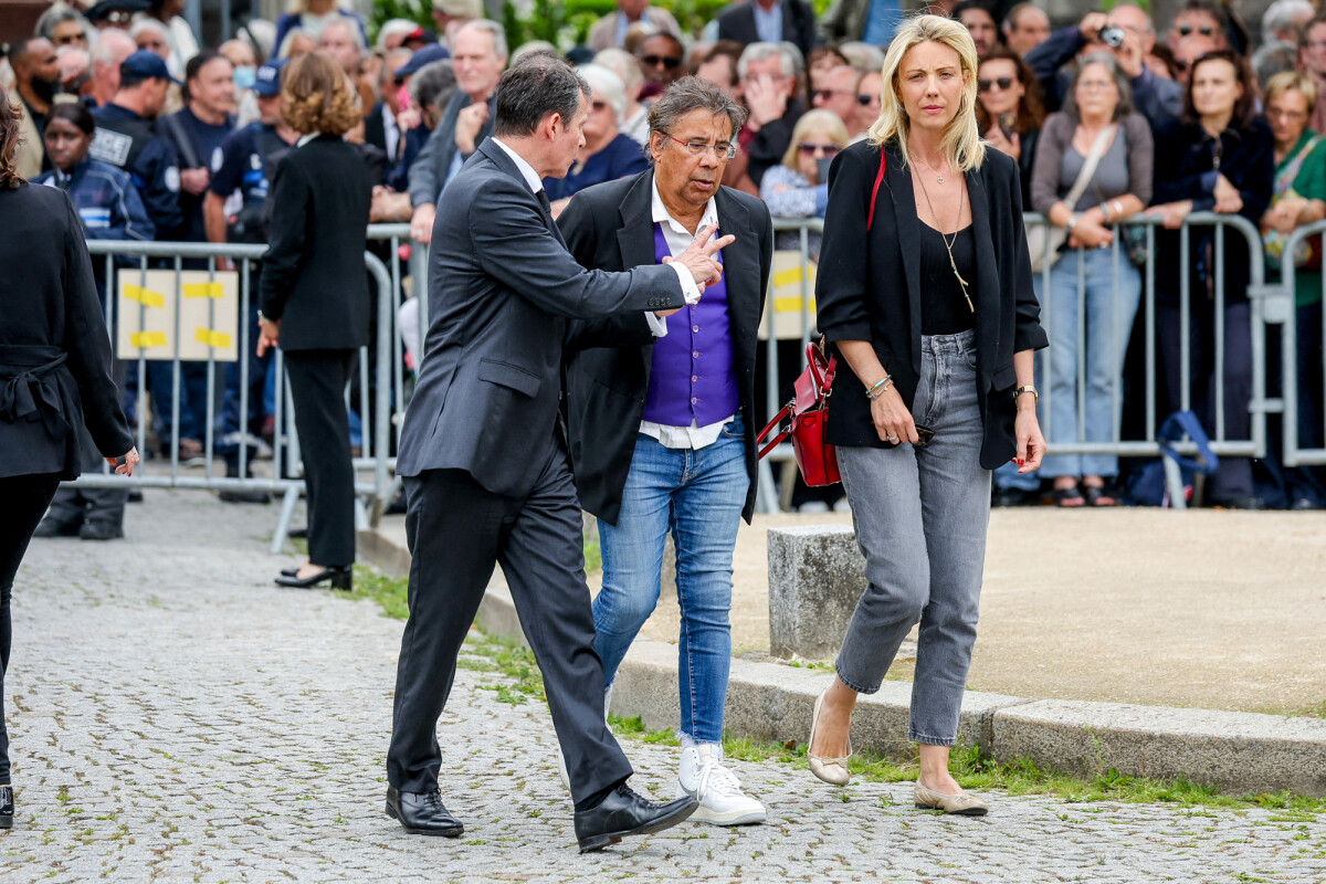 Photo : Laurent Voulzy et Isaure Le Faou - Arrivées aux obsèques de l ...