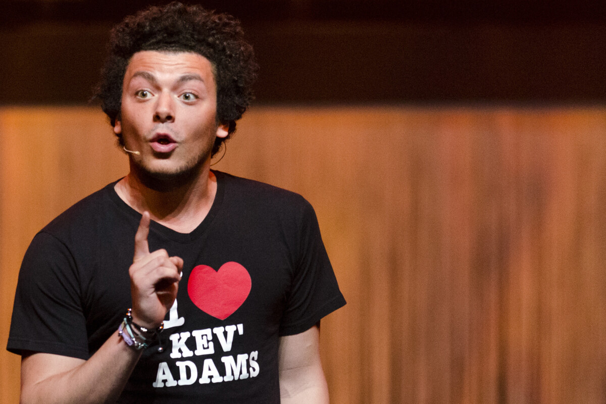 Photo : Kevin Smadja aka Kev Adams, humoriste français et personnalité ...