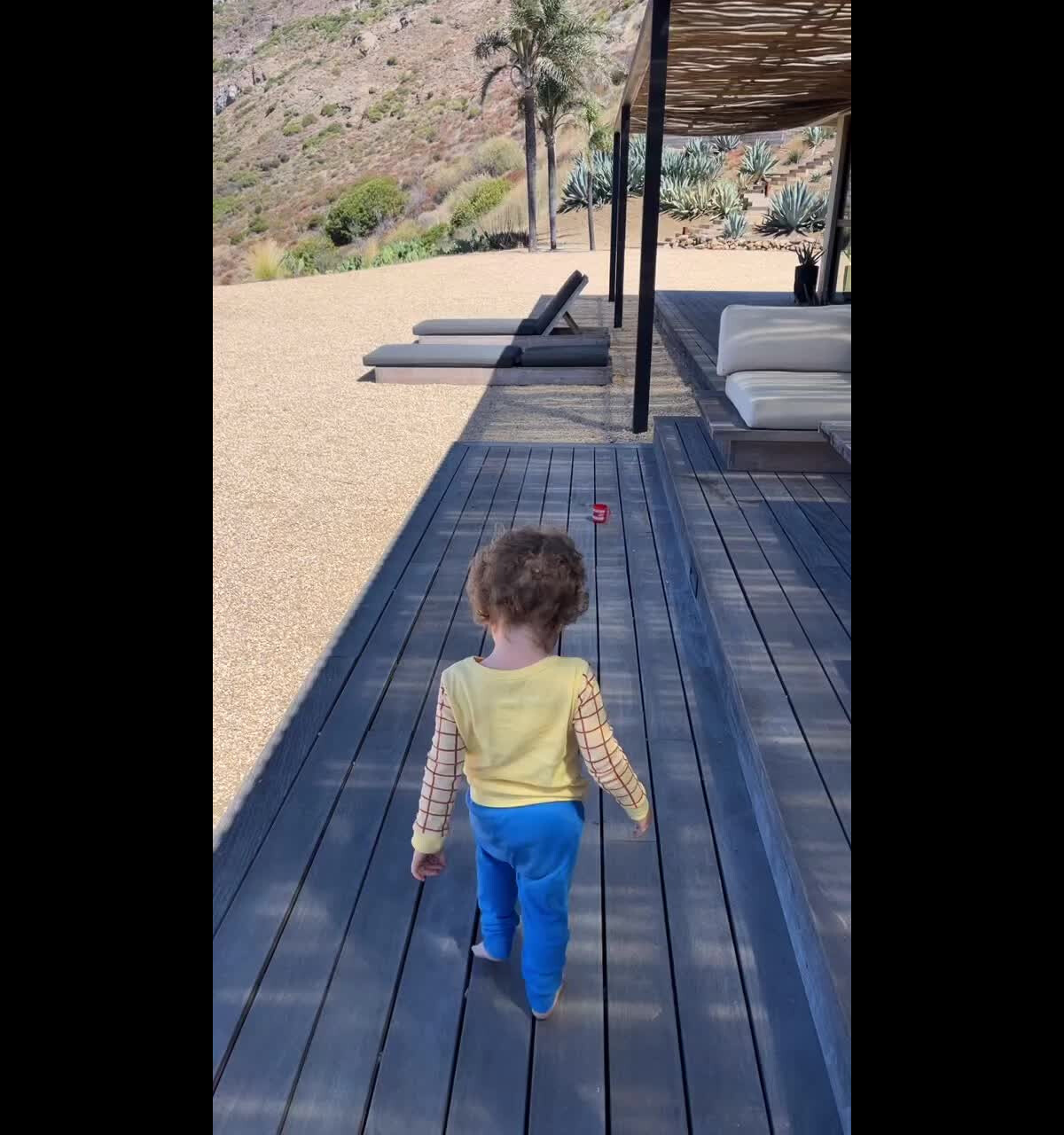 Vidéo : Lou Doillon filme son chéri Stéphane Manel et leur fils Laszlo ...