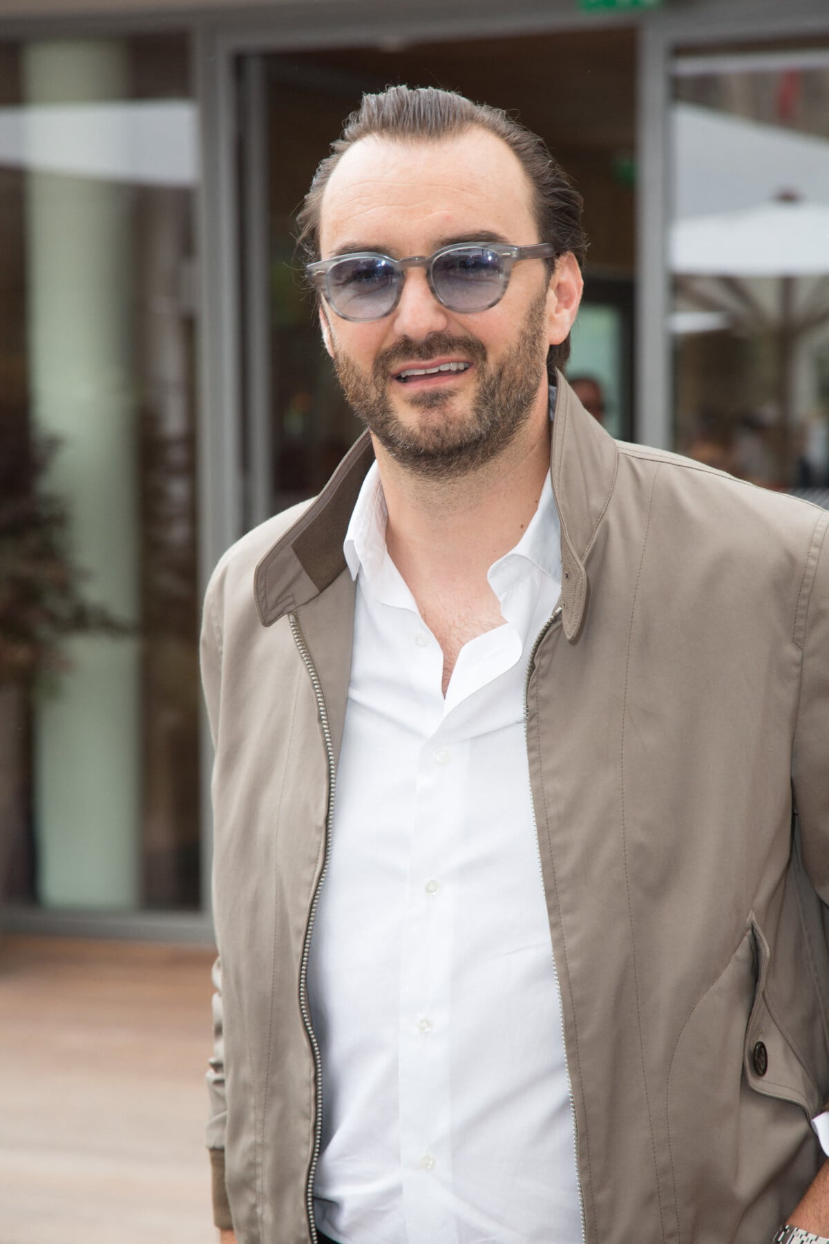 Photo : Cyril Lignac au village lors des Internationaux de France de ...