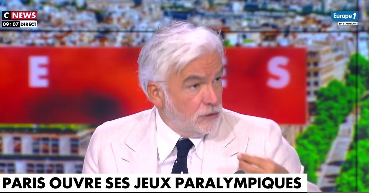 "Je n'en peux plus..." : Pascal Praud s'en prend aux commentateurs de ...
