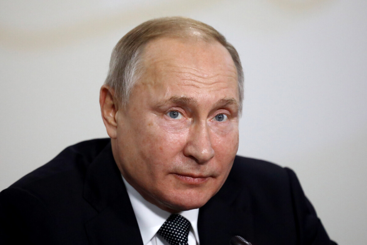 Photo : Le président russe Vladimir Poutine assiste à l'ouverture de l ...