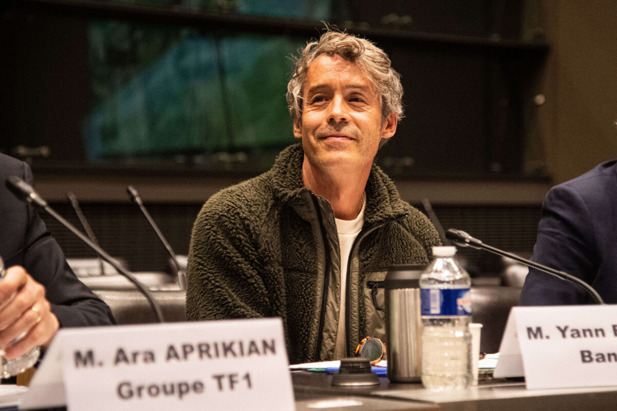 Photo : Yann Barthès - Le présentateur de l'émission Quotidien, est auditionné par la commission ...