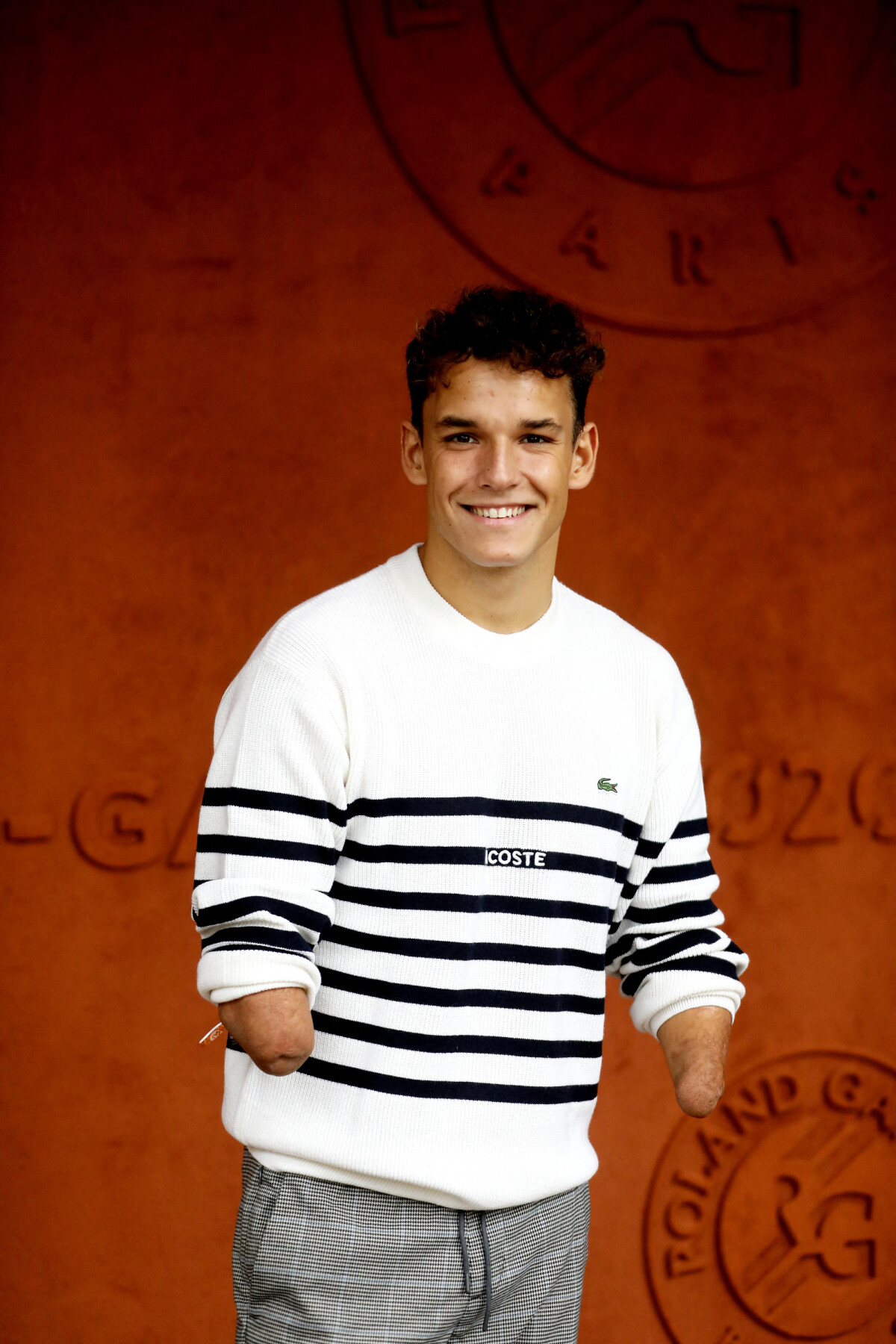 Photo : Théo Curin au village des internationaux de tennis de Roland ...