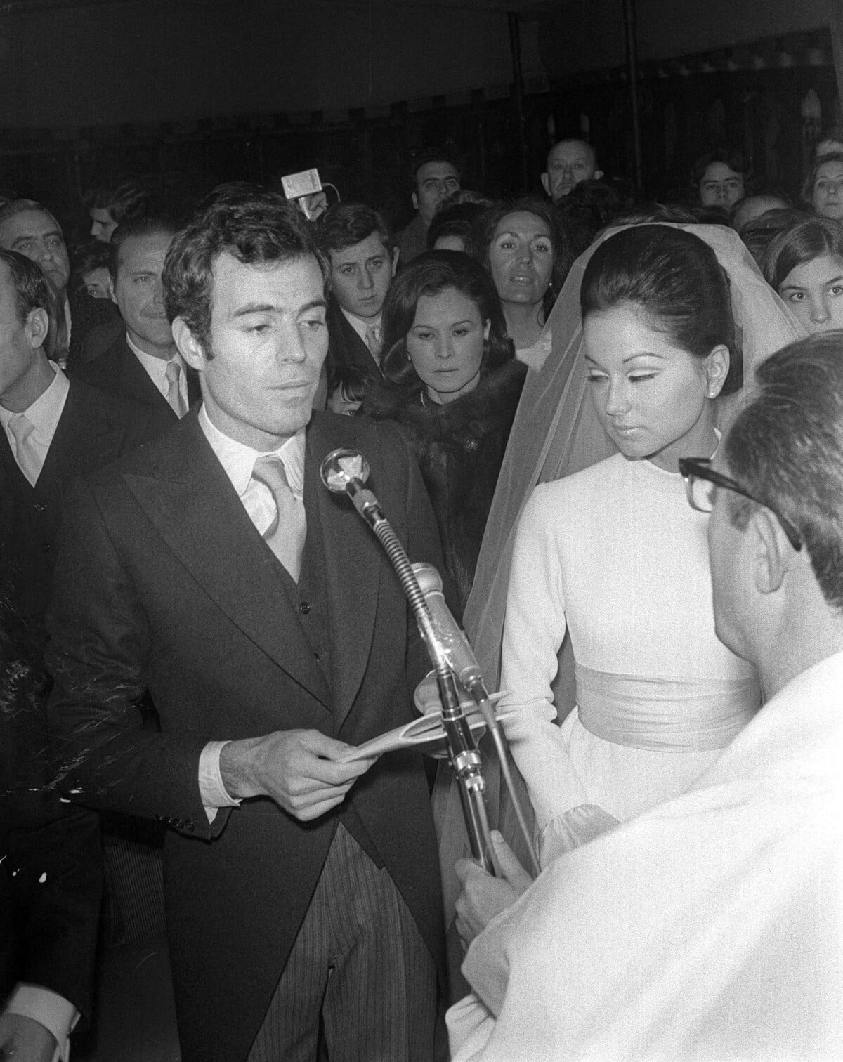 Photo : Le chanteur Julio Iglesias a épousé Mlle Isabel Preysler ...