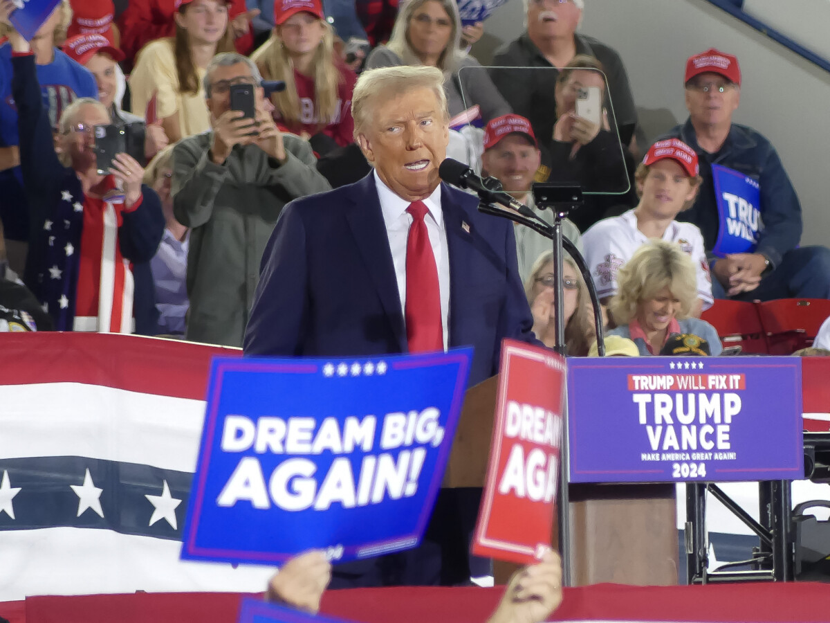 Photo : car Donald Trump est en voie de devenir Donald Trump and ...