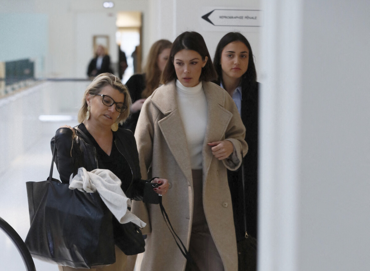 Photo : Le report de l'audience avait été fixé au mercredi 6 novembre Procès de Bruno Pelat, ex ...