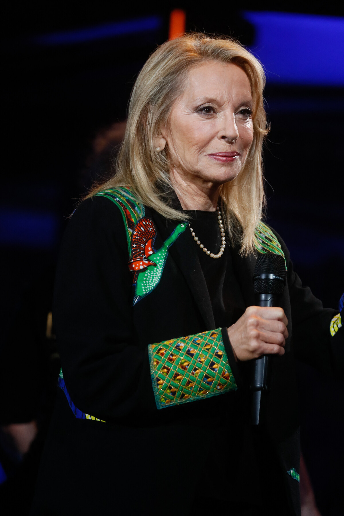 Vidéo : Véronique Sanson : 50 ans plus tard, elle révèle son histoire d ...