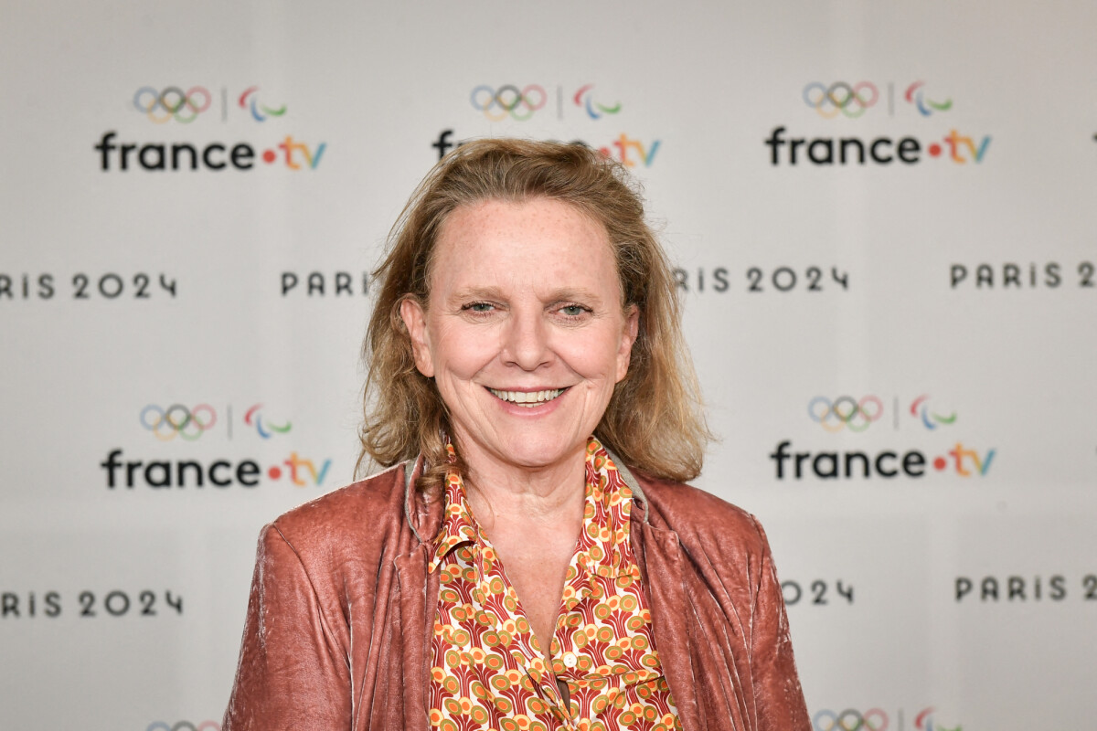 Photo : Le grand reporter Marie Christelle Maury pose pour un photocall ...