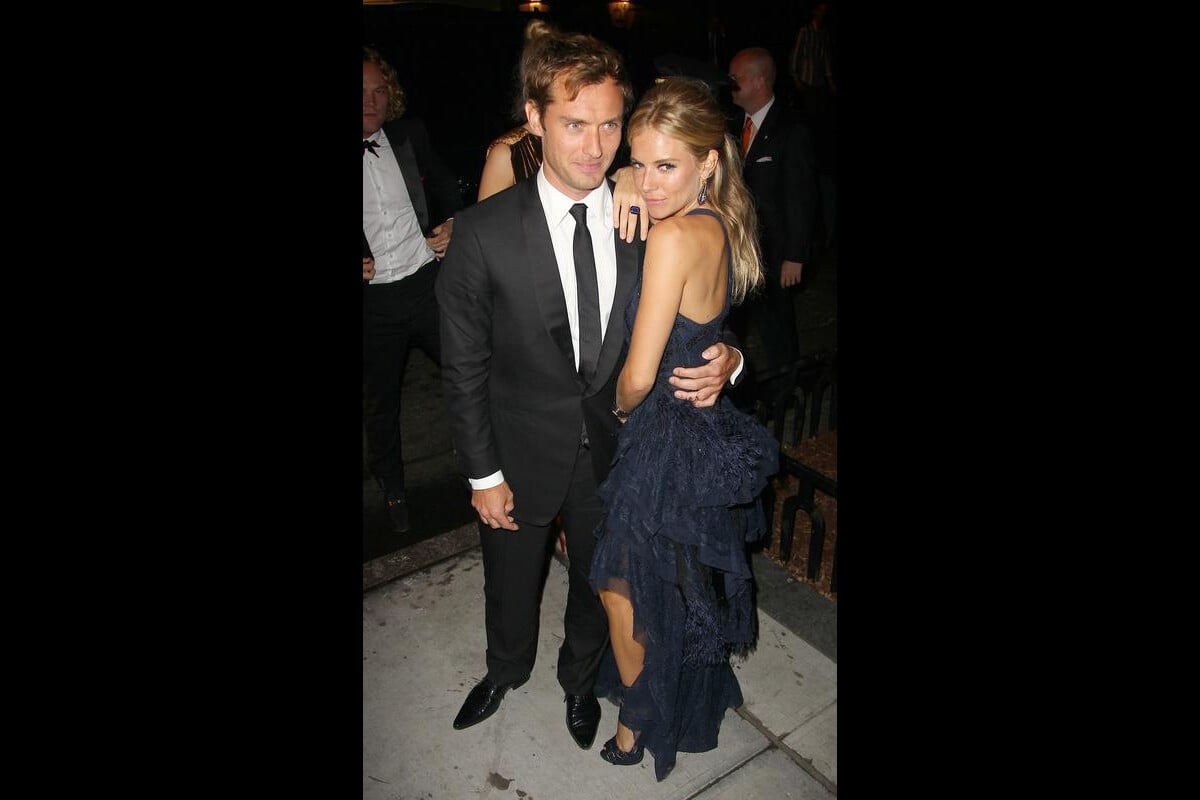 Photo : Sienna Miller et Jude Law amoureux comme au premier jour - Ode ...