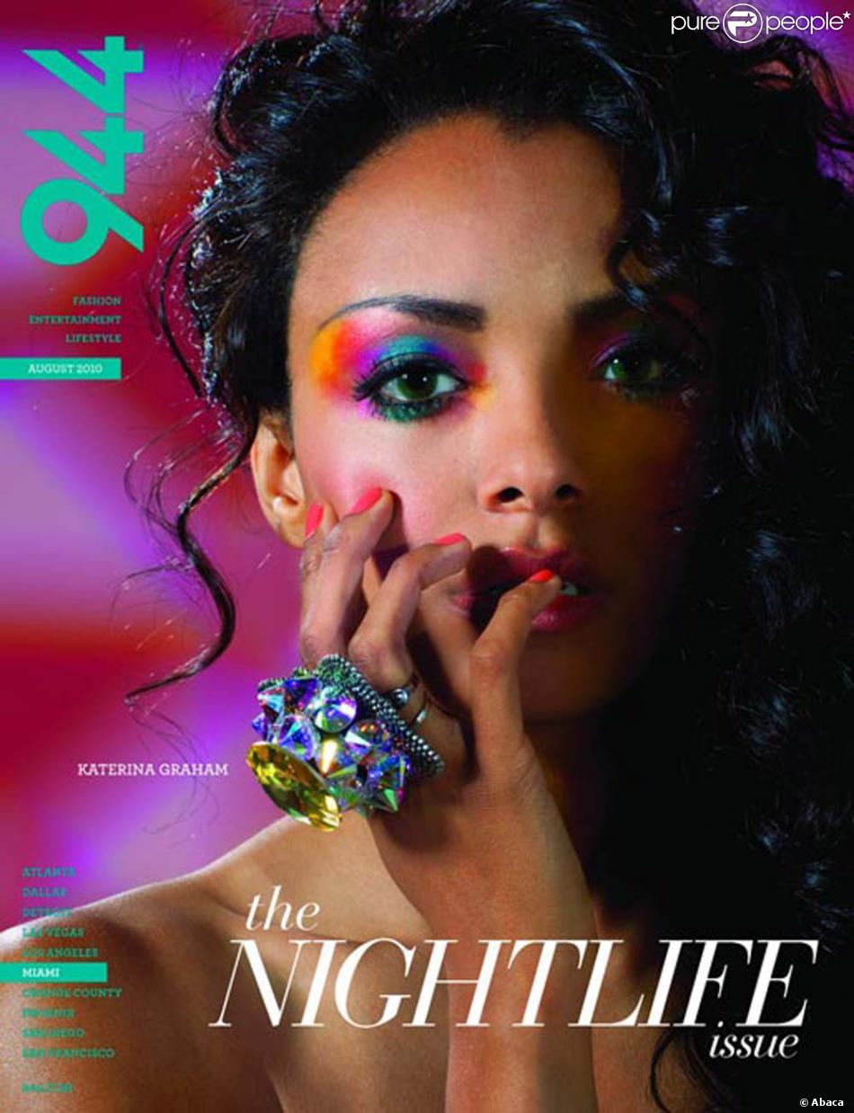 Kat Graham pour le magazine 944, août 2010 - Purepeople