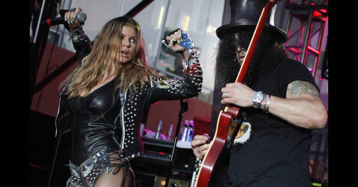 Fergie : Quand elle monte sur scène pour l'anniversaire de Slash, ça ...
