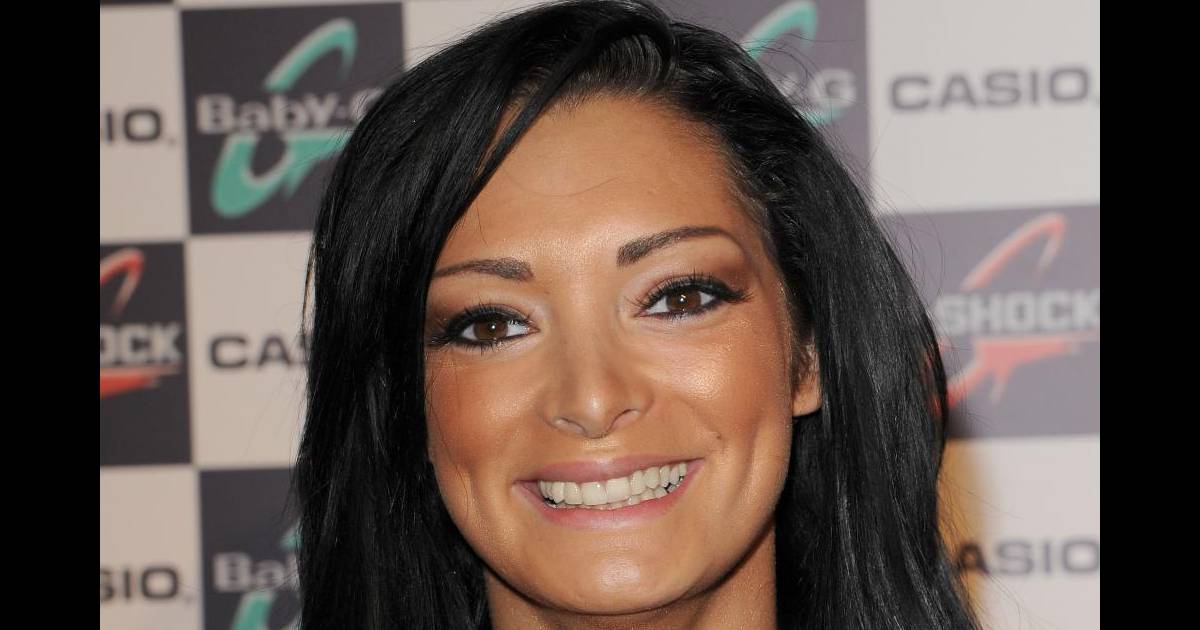 Emilie De Secret Story Appara Tra Dans Club Vip Purepeople