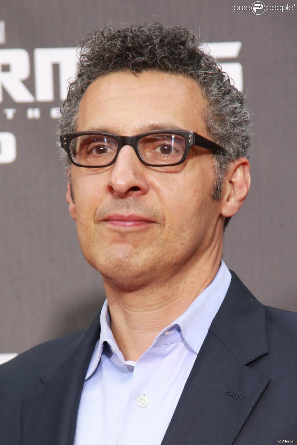 John Turturro à l'occasion de l'avant-première de Transformers 3 : La ...