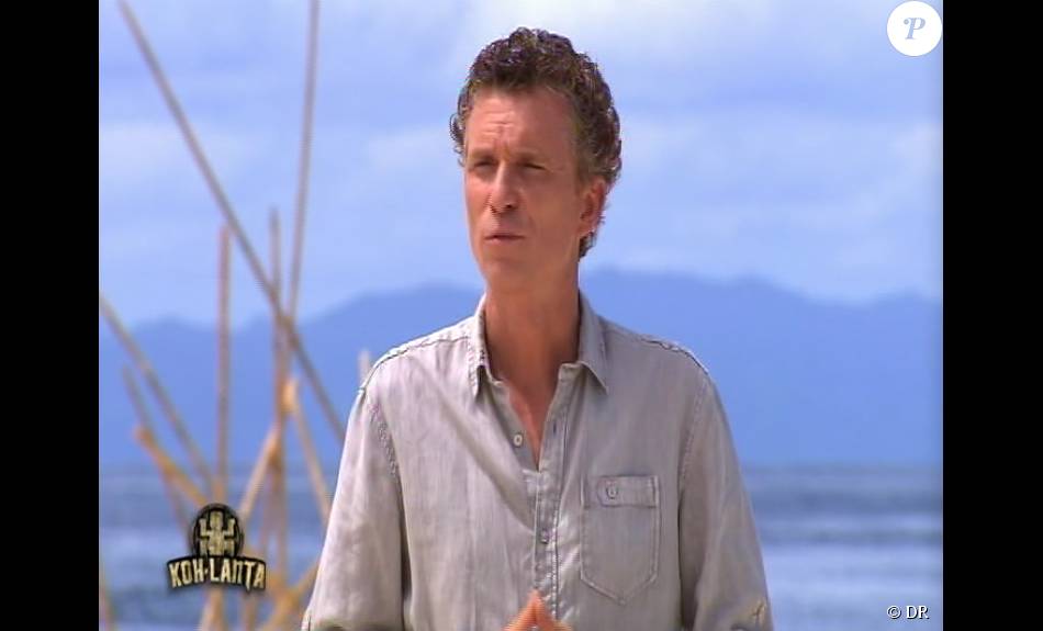 Denis Brogniart dans Koh-Lanta Raja Ampat - Purepeople