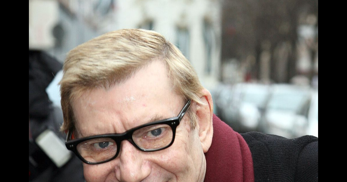 Yves Saint Laurent : Son filleul se lance dans la mode - Purepeople