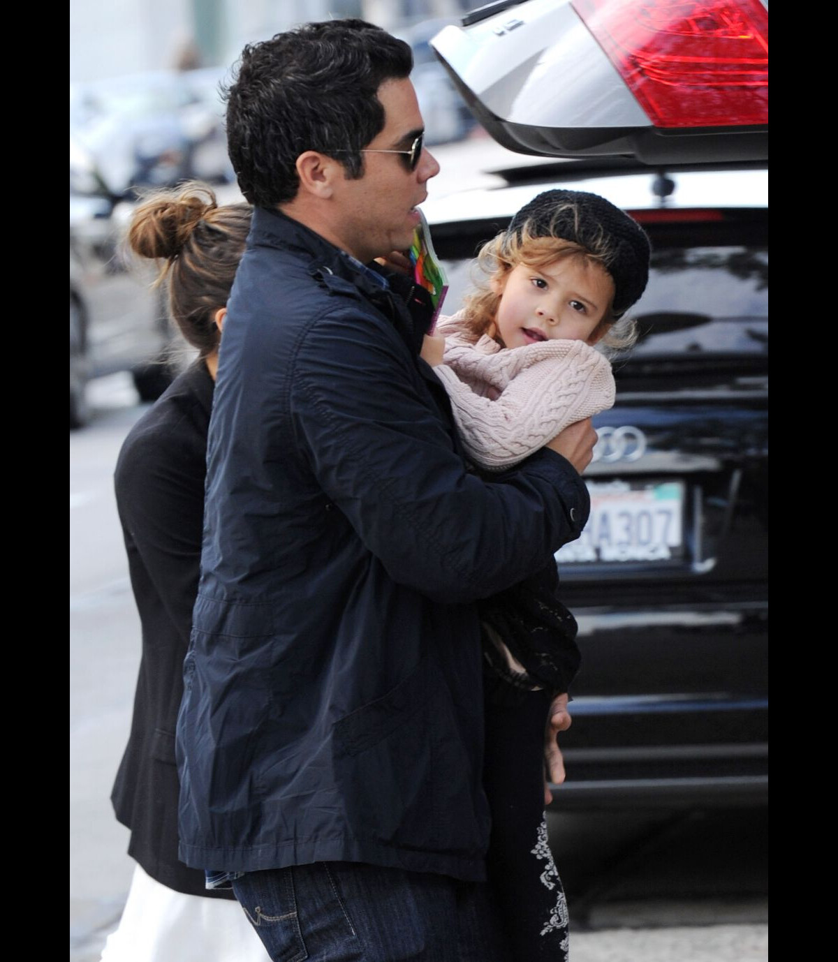 Photo : Cash Warren papa poule à Los Angeles le 18 décembre 2011 ...